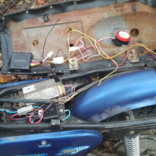 Установка сигнализации на МИНСК.mp4