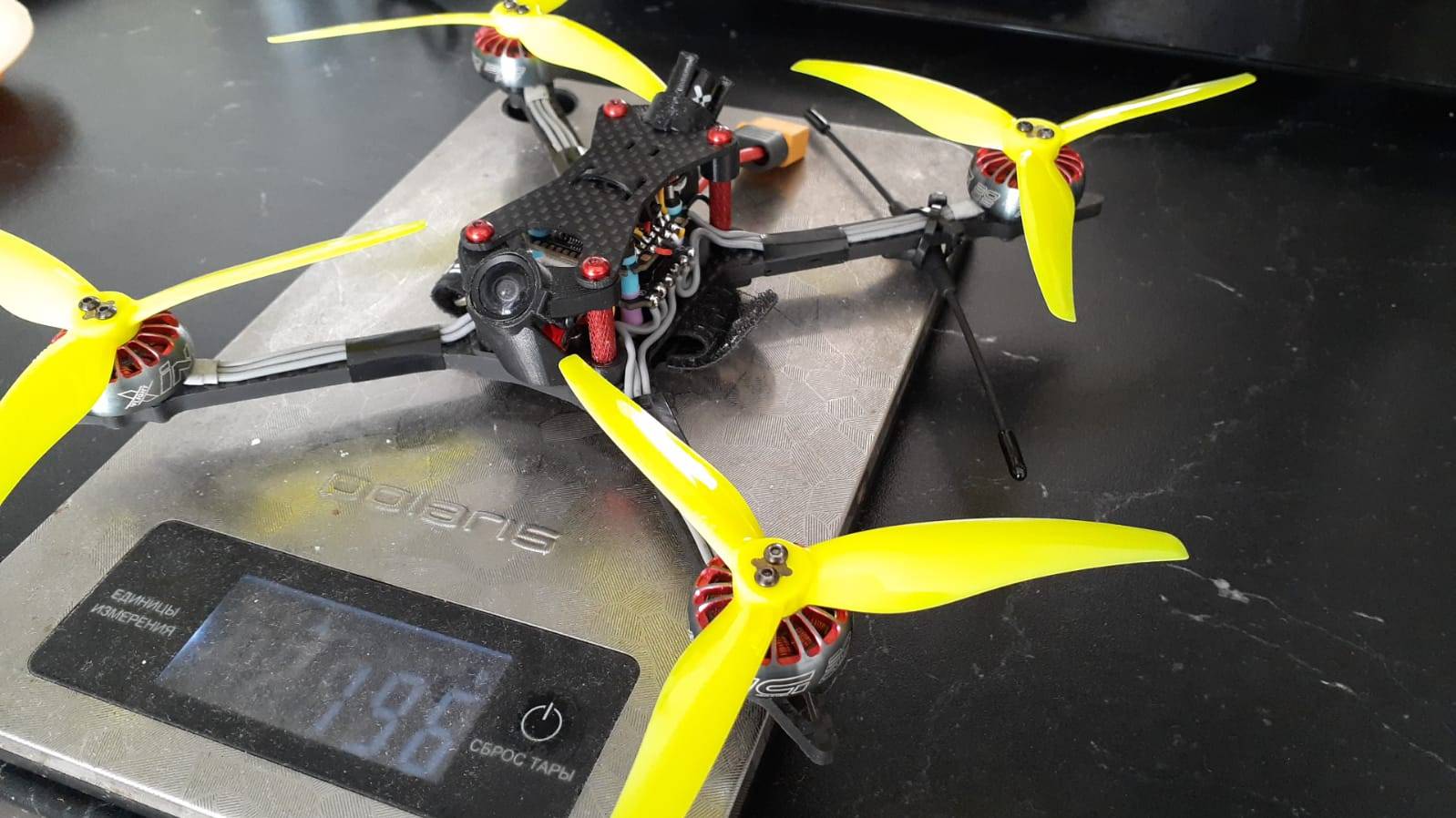 тренировочные полёты на дроне 5 дюймов