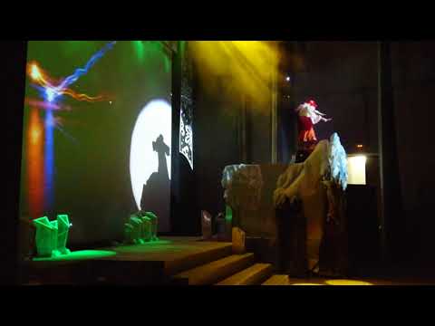 8 яга колдует