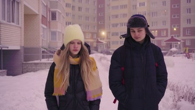 Луна сегодня красивая.mp4