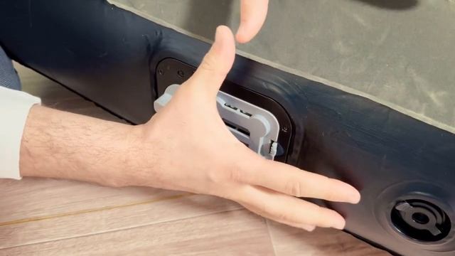 Надувной матрас Bestway Tritech со встроенным насосом с питанием от батареек