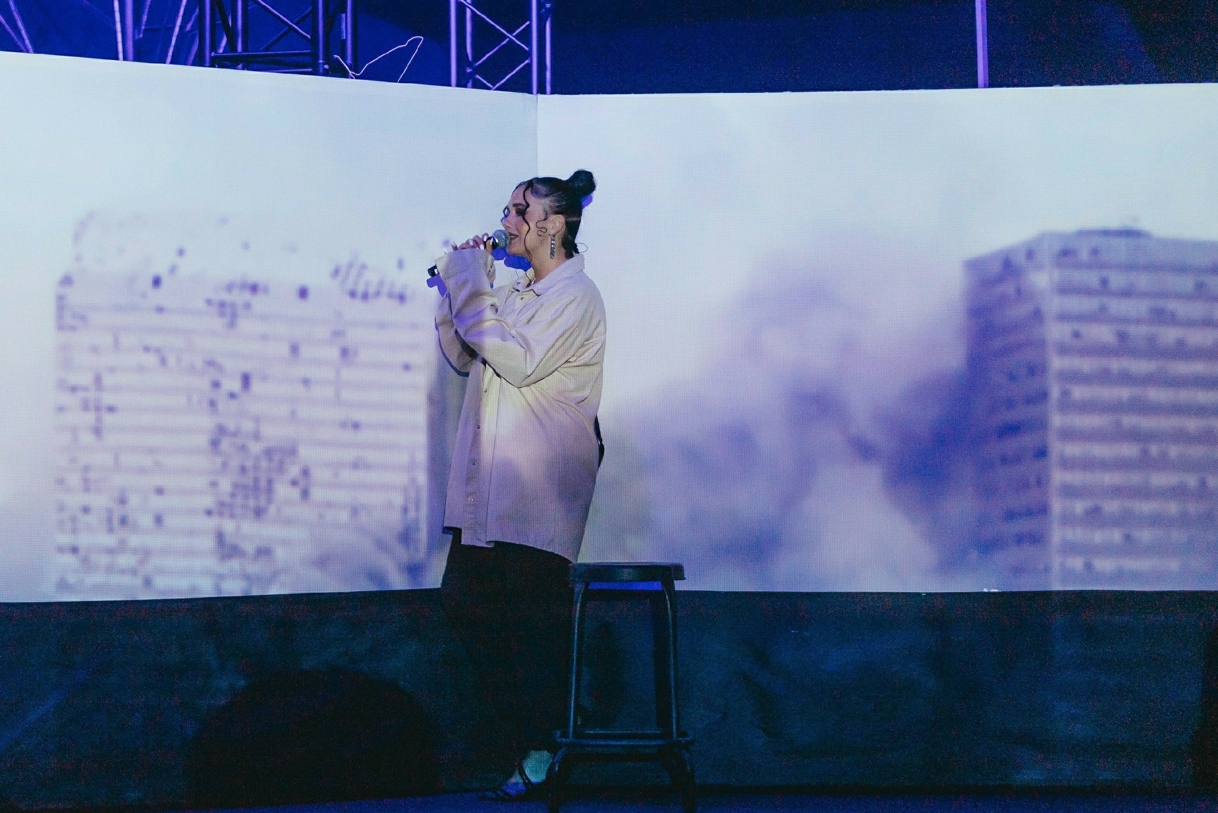 Lebedeva - Из дома прочь (Live Шоу-кейс LEVEDEVA, Таврида 2021)