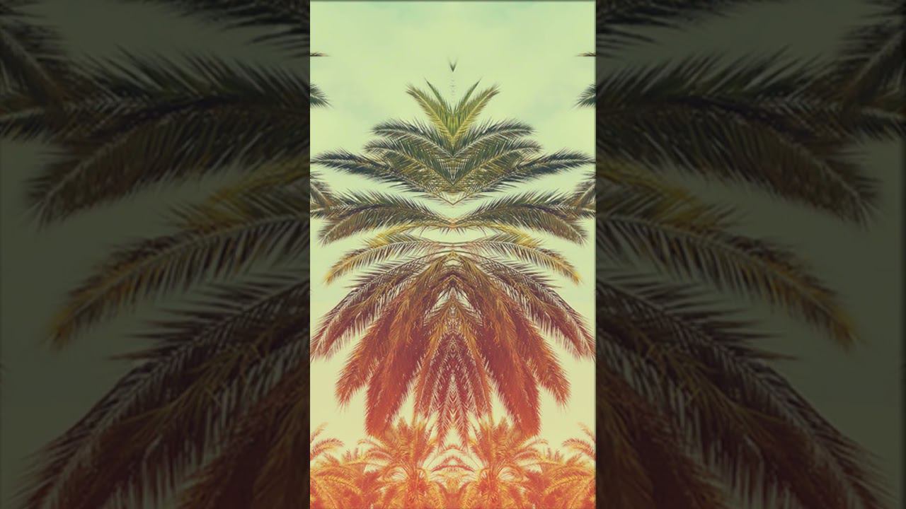 Поцелуи окрашены кровью.