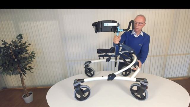 R82 Mustang - Gåstol for trening av gangfunksjonen.mp4