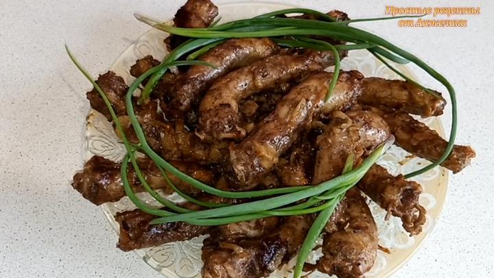 Шейки куриные с луком. Блюдо будет исчезать со стола как семечки!.mp4