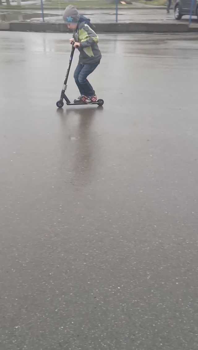 Трюки на самокате