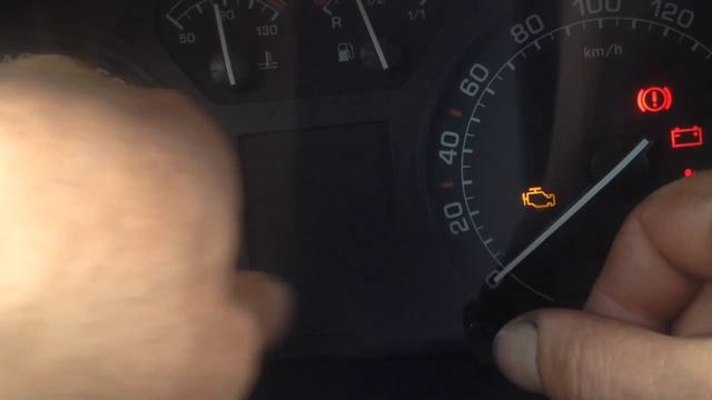 Шкода Октавия тур.Сброс надписи сервис.