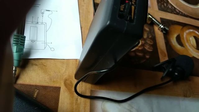 Как подключить к смартфону беспроводной микрофон WR-601.Перепайка двух контактного разъёма к четырёх