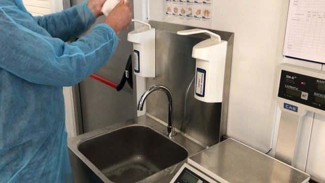 Принцип работы бесконтактного умывальника педального типа АЗИМУТ БУ-П-021