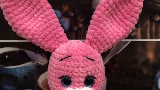 Зайчик из плюшевой пряжи. Амигуруми схема вязания крючком.