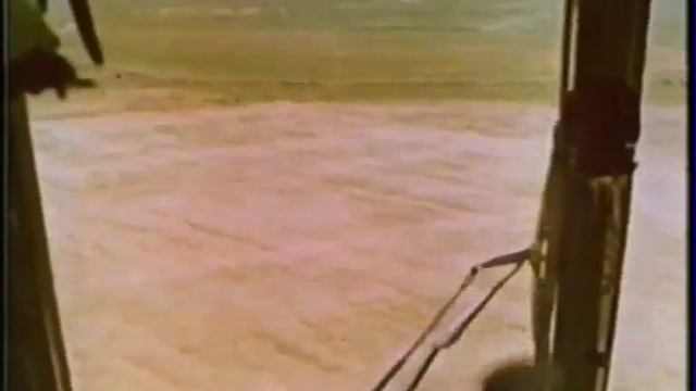 Попробуйте быть вертолетчиком! Хотите побыть вертолетчиком и полетать низко-низко!?