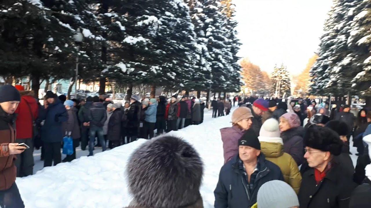 Заминированный митинг, 1 серия.