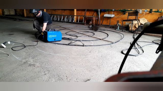 Люстра - декорация на сцену