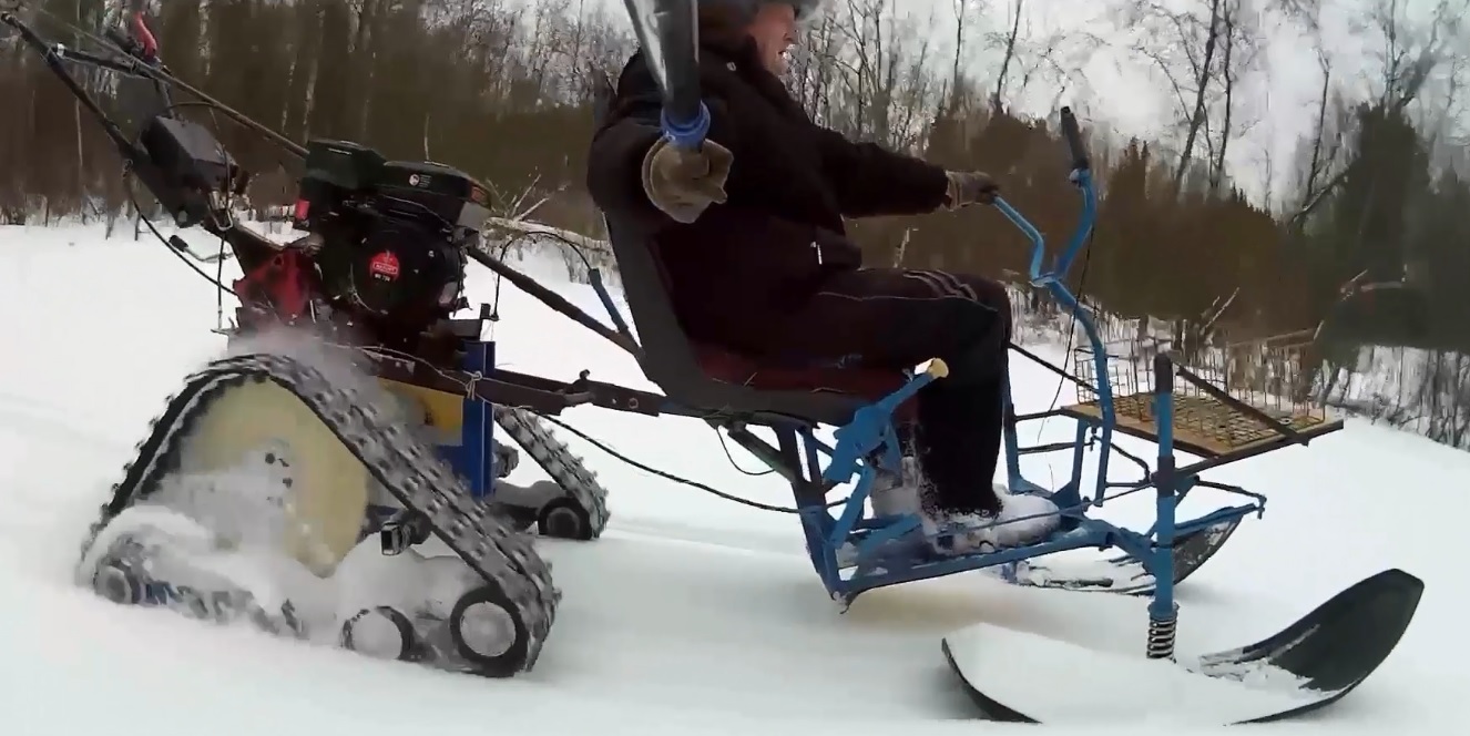 30см снег ПРОГУЛКА на ГУСЕНИЦАХ.mp4