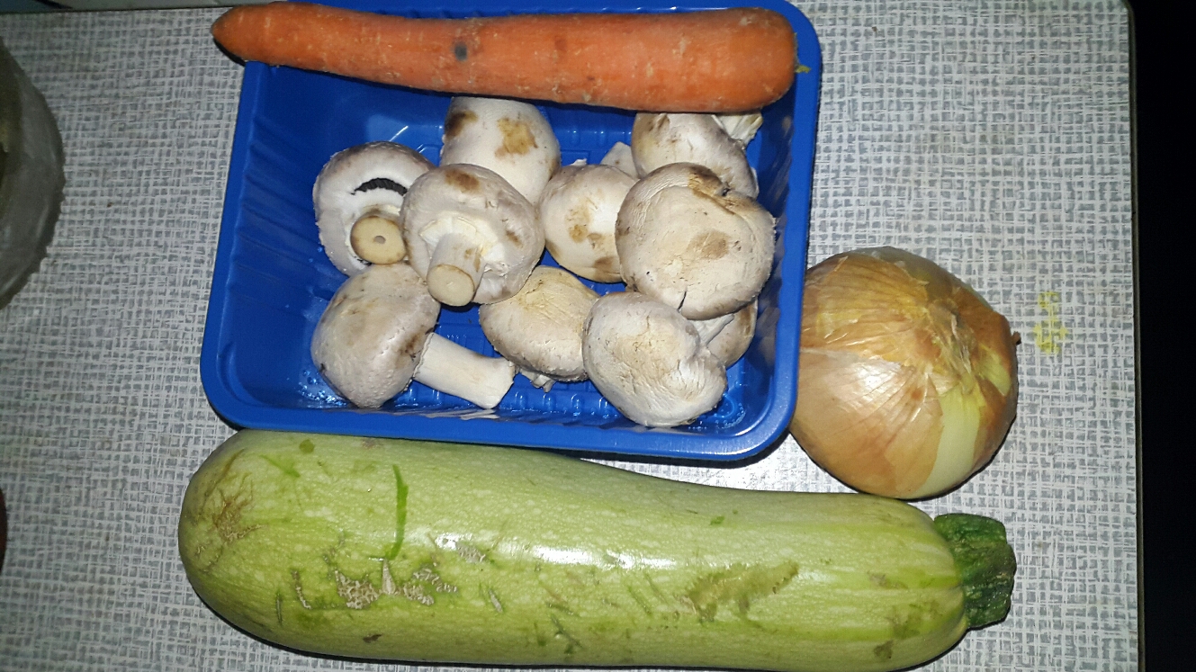 #125 Вкусно и просто! Кабачки с курицей в сметанном соусе!