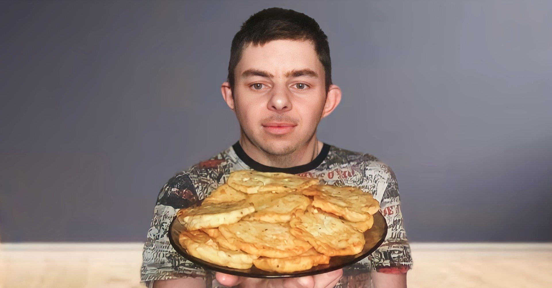 Когда обычных оладушек уже не хочется, возьмите творог и приготовьте творожные оладушки