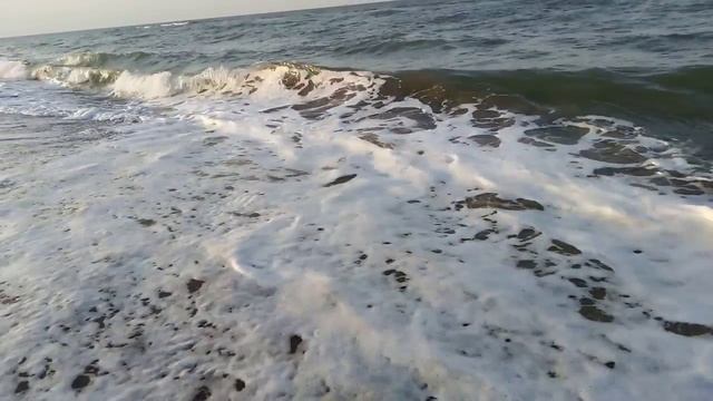 Волны Каспийского моря.mp4