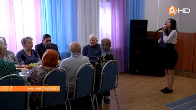 Тёплый праздник-конкурс в Полярном посвятили гражданам почтенного возраста.mp4