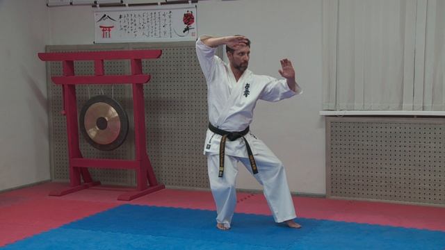 Спортивный форум по киокусинкай 2021. Мастер-класс «Техника киокусинкай. Средний уровень. 4-3 кю»