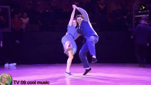 Супер Попурри из песен 60 ых...  Band ODESSA