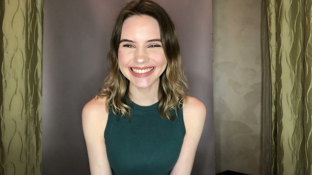 Пугающая маниакальная визитка - Улыбка Пеннивайза от Ариши Курганской