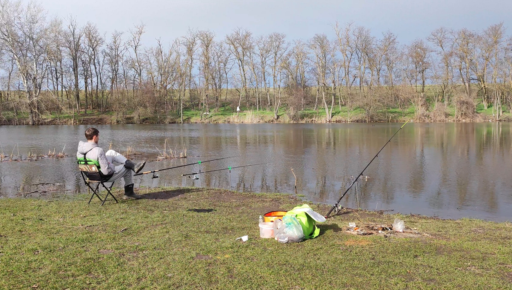 Рыбий хвост и чешуя не поймал я ни... Неудачная рыбалка в Краснодарском крае. Испытал новый пикер!