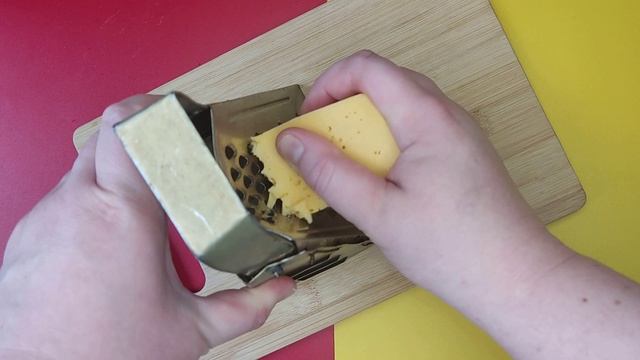 С ужином не “парюсь” картошка+ курица и в духовку, вкуснота готова (рецепт легкие до безобразия)