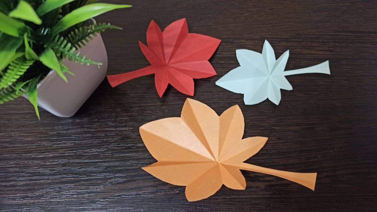 МК Как сделать осенние листья из бумаги.