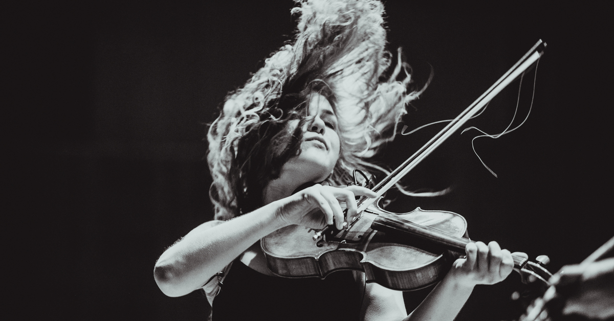 Скрипачка из числа гостей, музыкальный подарок! (Ресторан Маяковка, Самара)