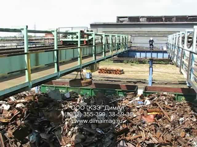 Выгрузка скрапа электромагнитами