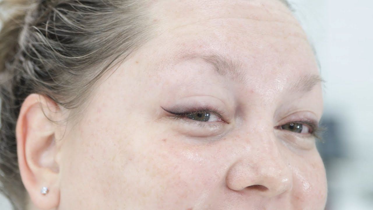 Стрелки, которые не сотрутся: Как сделать перманентный макияж глаз❓