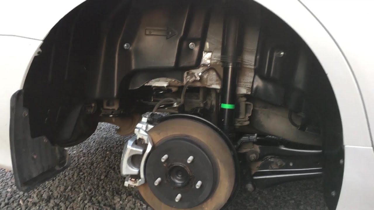 Установка задних подкрылков Тойота Камри 70. Виброизоляция колесной ниши.