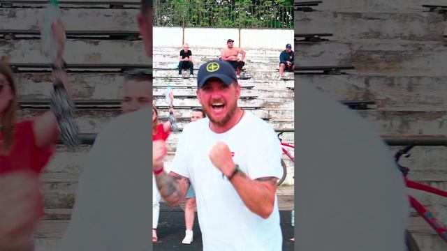  @spartakrugby  директор очень любит захваты ?