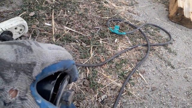 Меняем топливный фильтр на ваз и вскрываем старый