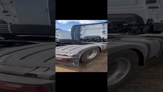 СЕДЕЛЬНЫЙ ТЯГАЧ SX4188YY381