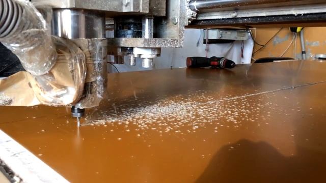 СВОЕ ПРОИЗВОДСТВО. Делаем красивые таблички и вывески у себя в цеху.mp4