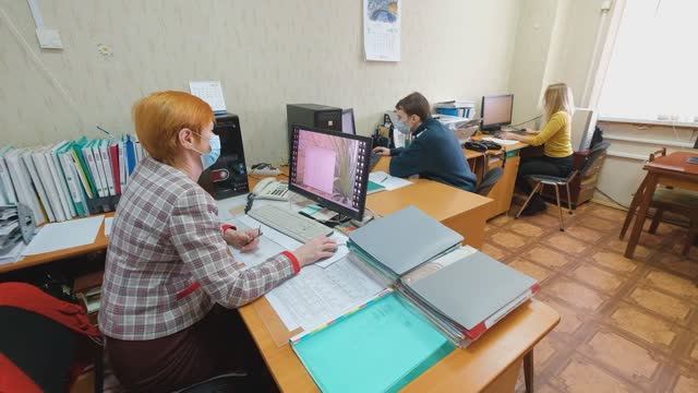 Доступная среда_Субсидии работодателям при трудоустройстве инвалидов и их наставников.mp4