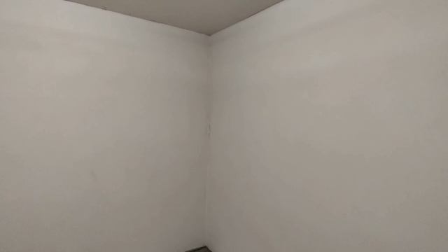 Ремонт спальни своими руками,шпаклёвка,выравнивание стен под обои,визуальное выравнивание углов