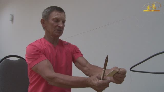 Вязание рыболовных сетей