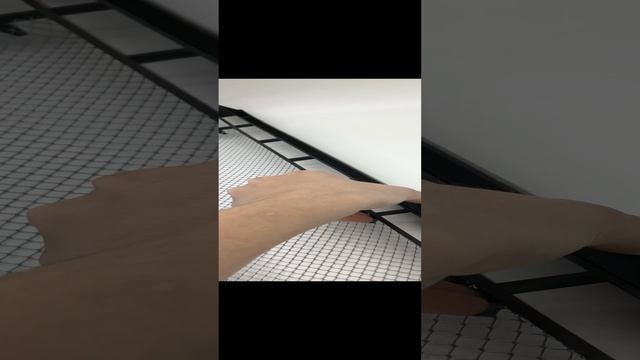 Решетка облицовки радиатора с сеткой черная ВАЗ-2105 штатная установка