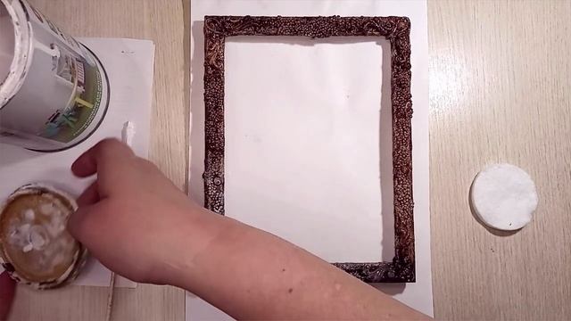 4  идеи декора с рамками  для фотографий . Способ крепления своими руками.