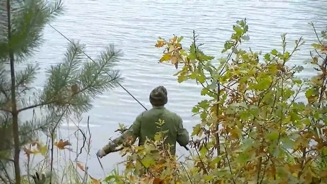 Рыбаки на озере The fishermen on the lake