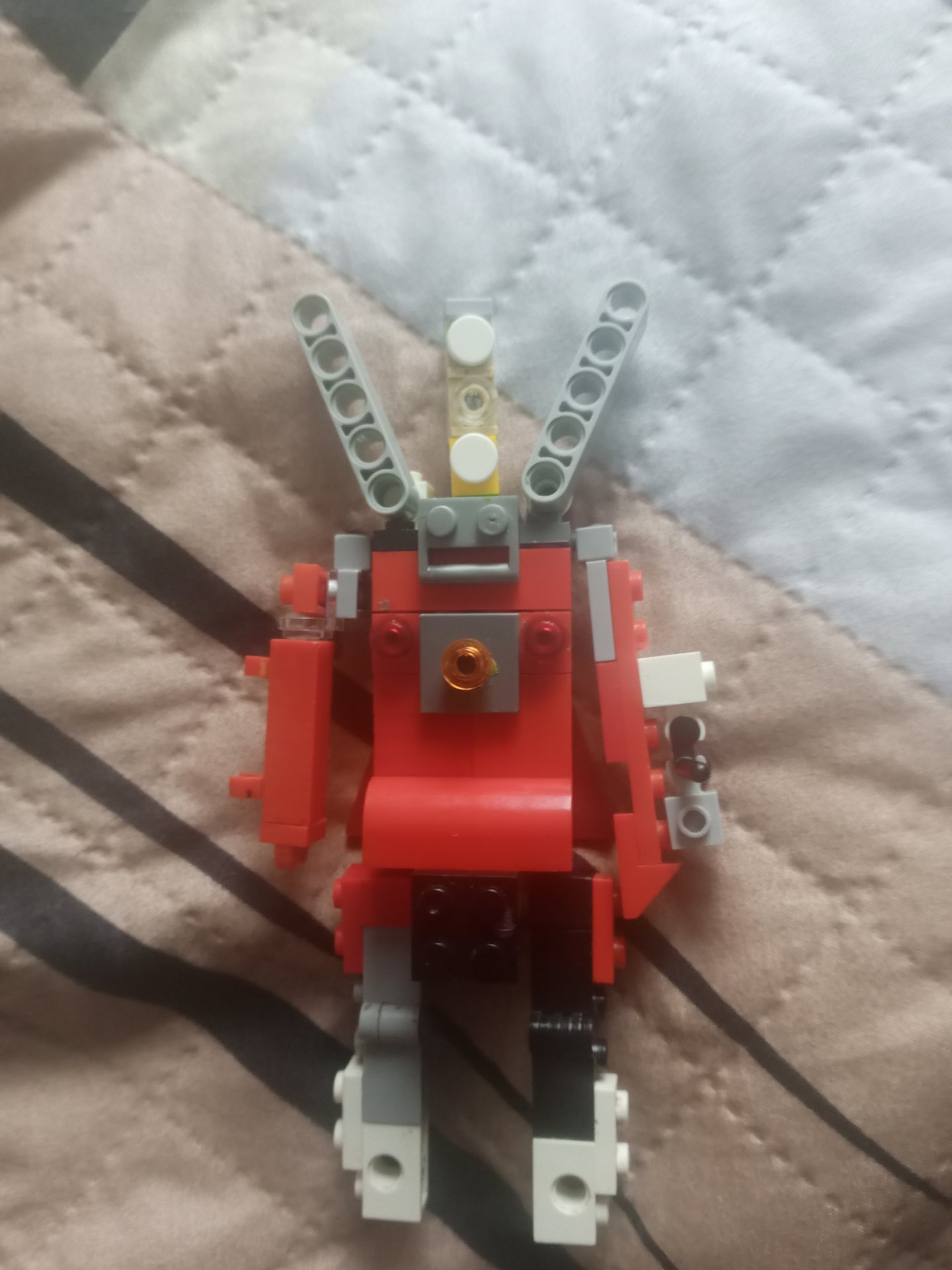 Я сделал спикермена титана из Лего