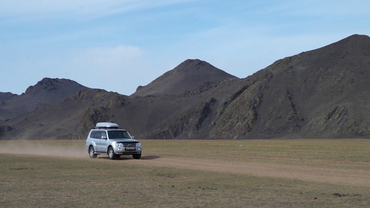 хорошая  полевая дорога