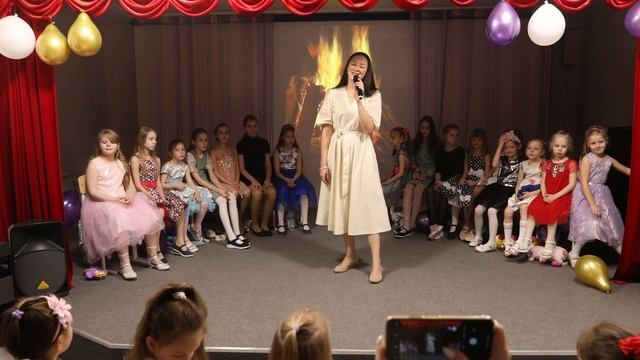 Bсе стало вокруг голубым и зеленым