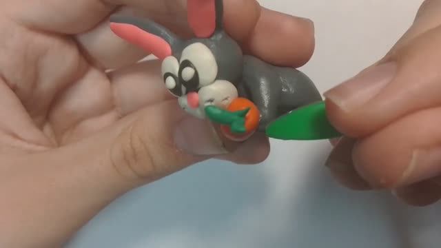 лепка зайку серого с морковкой.коллекция лепки