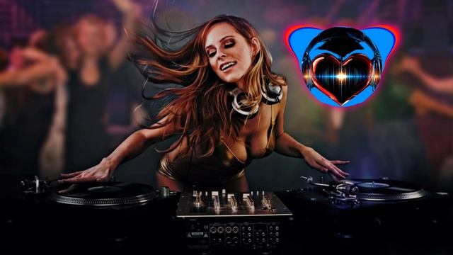 Краски - Сашка .Нравится мне Сашкина походка, нравятся мне Сашкины глаза.