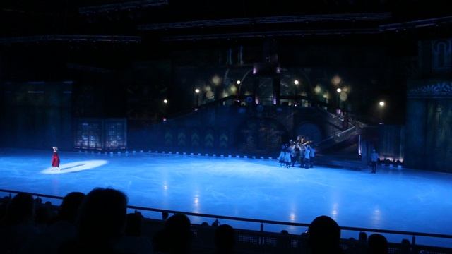 На Вокзале. Ледовый спектакль Ильи Авербуха «Анна Каренина». Сочи 2021.
