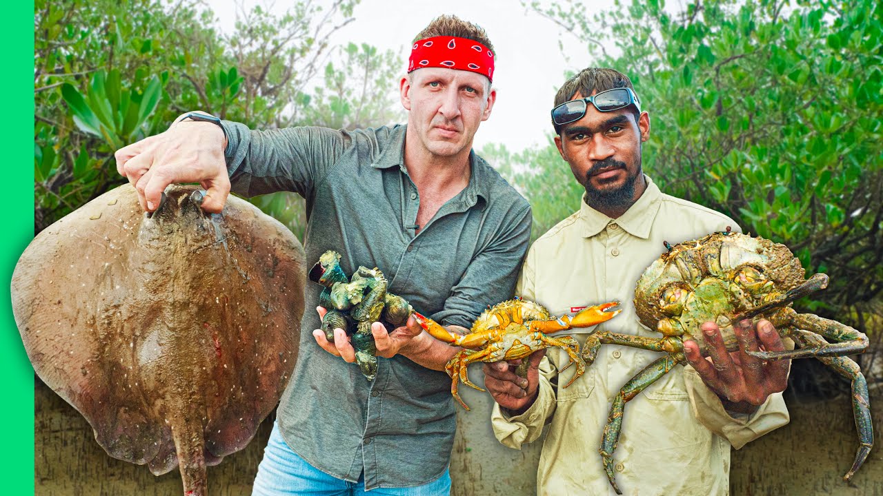 Aboriginal Catch and Cook in West Australia!! Raw Sting Ray Liver!!