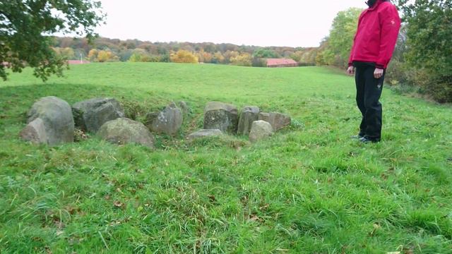 Датский курган Хольгер (Holger Danskes Høj), Хорсенс, Дания. 25 октября 2020